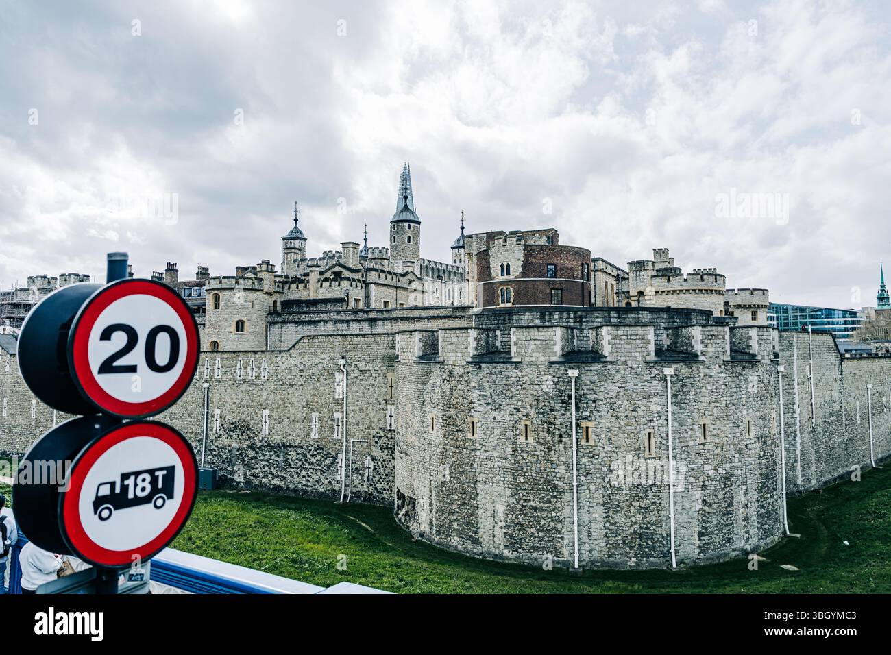 Historic Tower of London behind speed and weight limit signs Stock ...