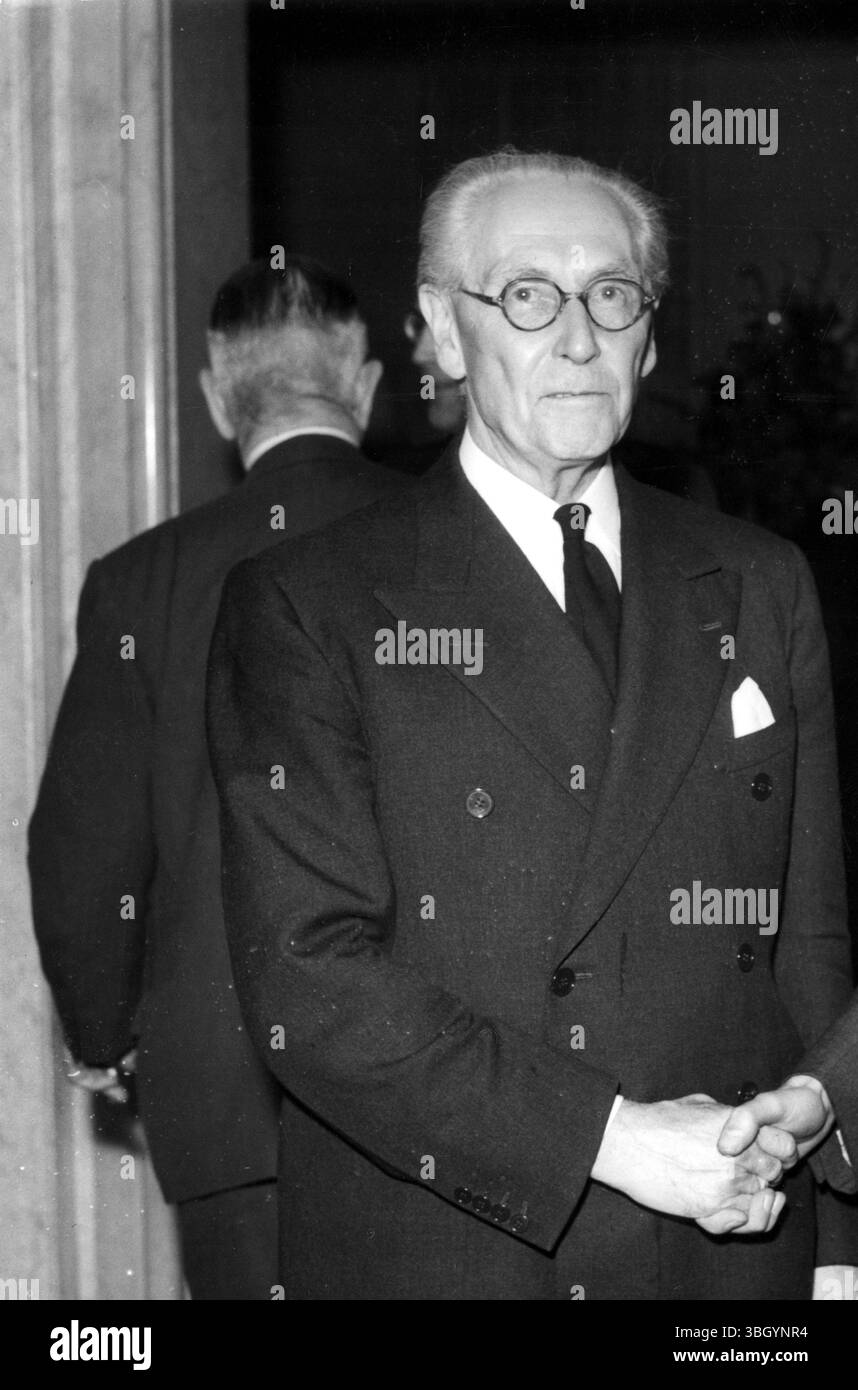 Mr noel baker hi-res stock photography and images - Alamy