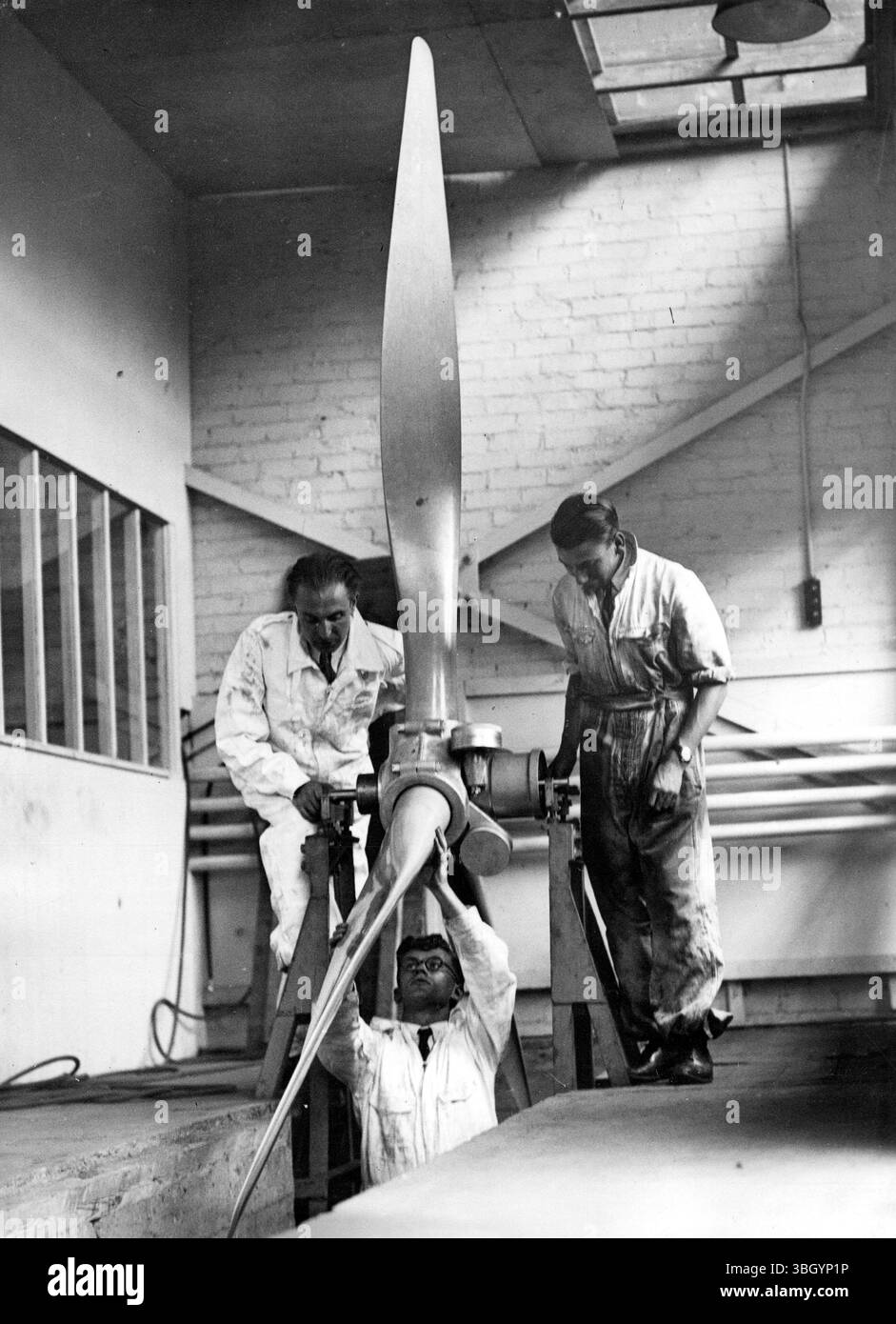 World ' s largest propeller built at London works The world ' largest ...