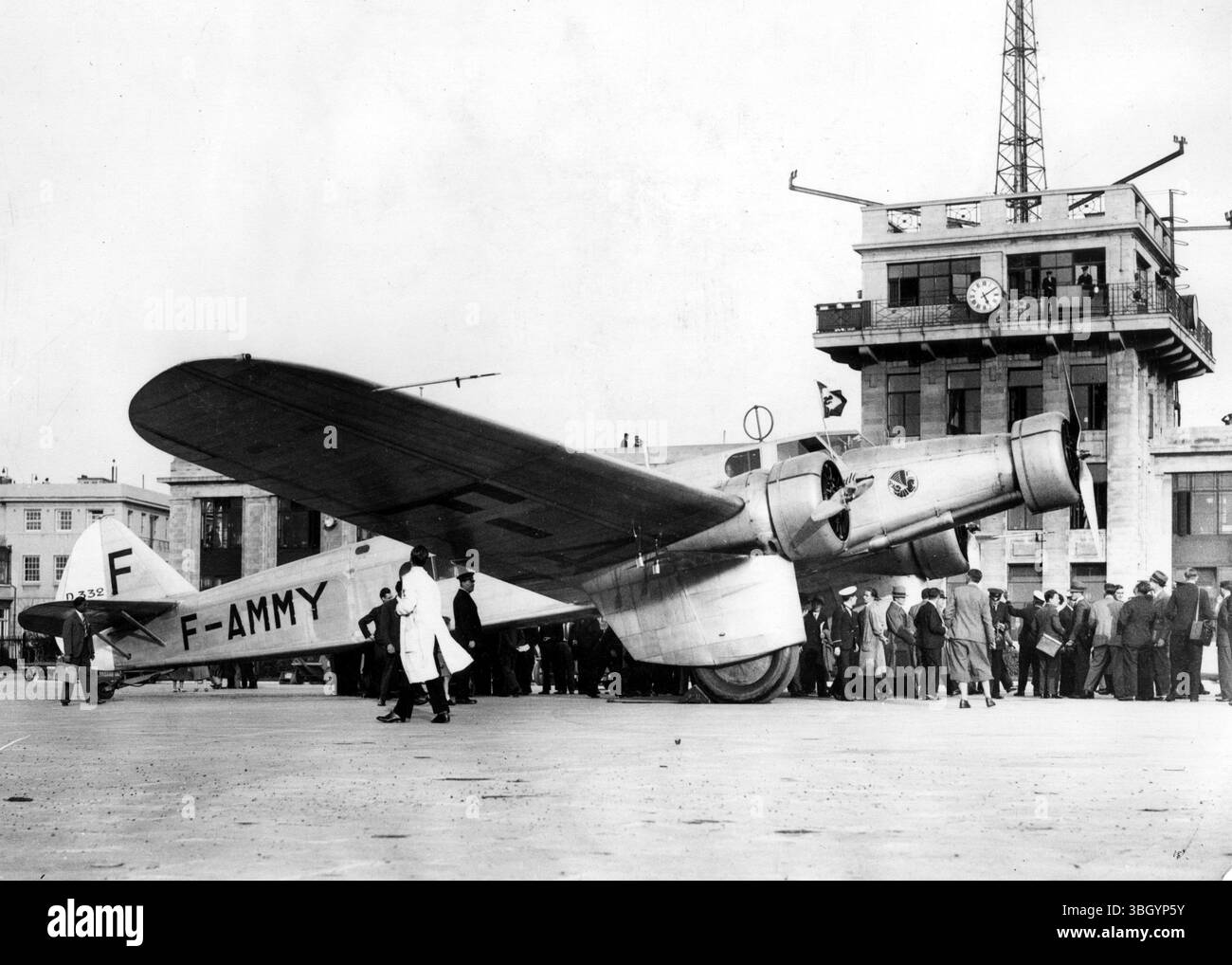 Giant new Dewoitine French passenger plane sets new record for flight ...