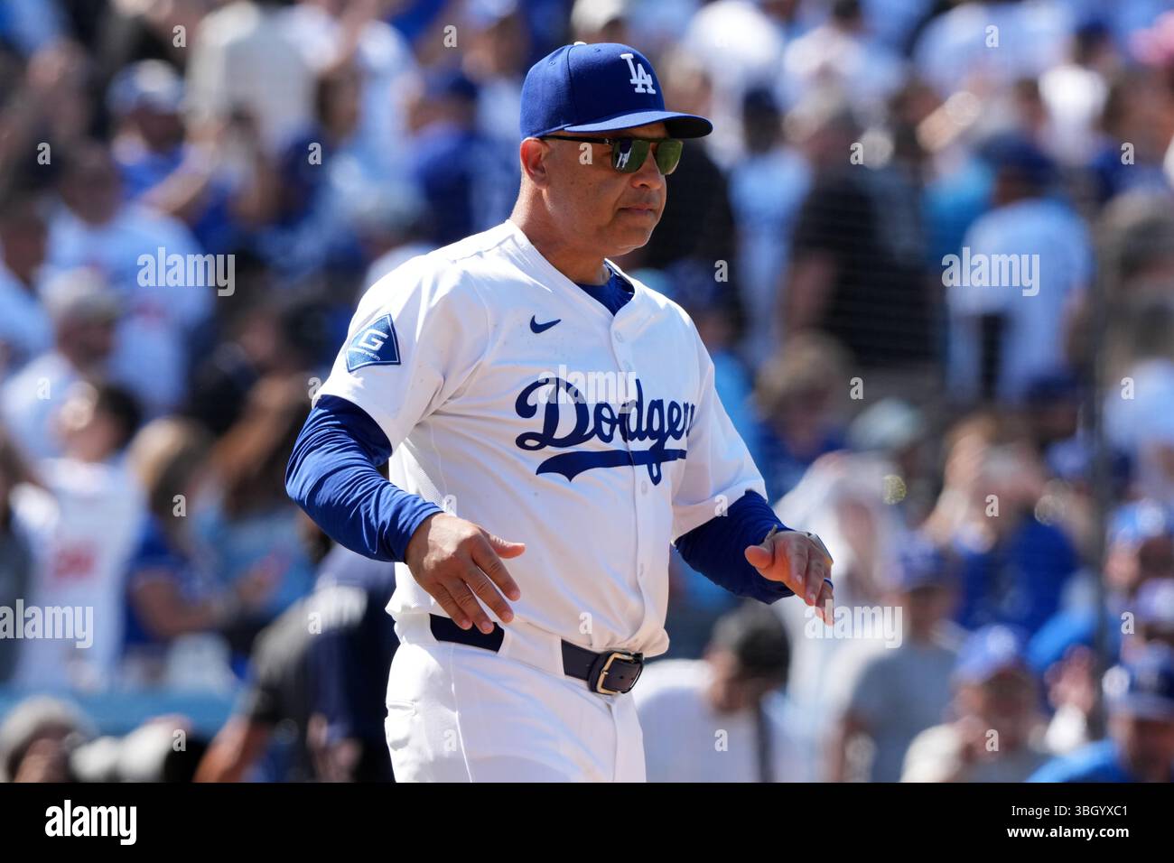 Los Angeles Dodgers manager Dave Roberts (30) reacts atter a MLB ...