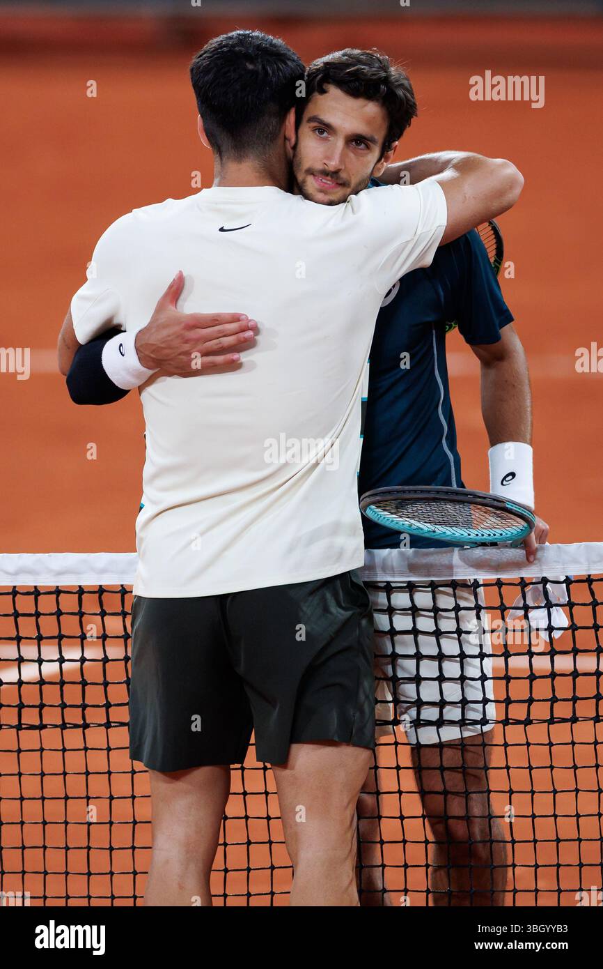 Paris, France. 06th June, 2025. Carlos Alcaraz (ESP) wins the semi final after Lorenzo Musetti ...