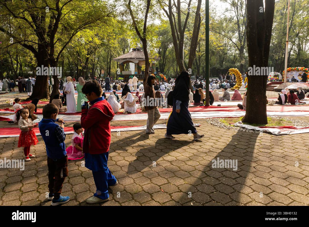 Mexico City, Mexico. 6th June, 2025. Members of the Islamic community ...