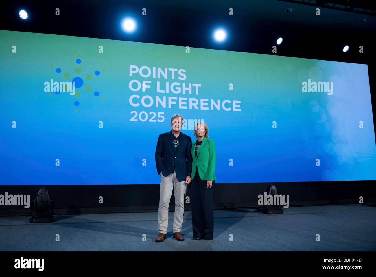Points of Light president and CEO Jennifer Sirangelo and Neil Bush ...