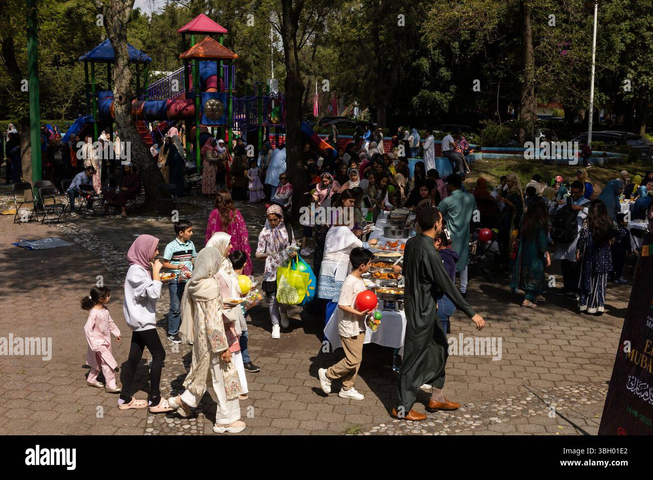 Mexico City, Mexico. 6th June, 2025. Members of the Islamic community ...