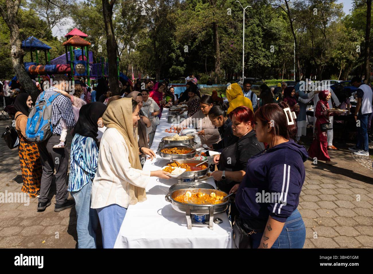 Mexico City, Mexico. 6th June, 2025. Members of the Islamic community ...