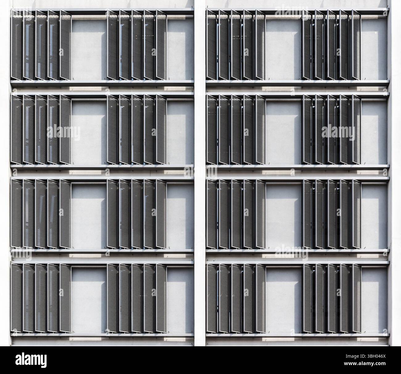 Central shutter Cut Out Stock Images & Pictures - Alamy