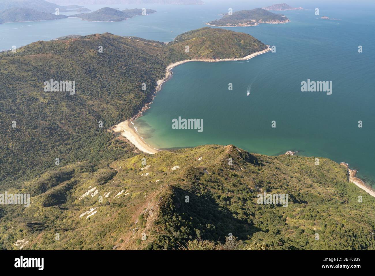 The amazing nature view from Sharp Peak in Sai Kung East Country Park ...