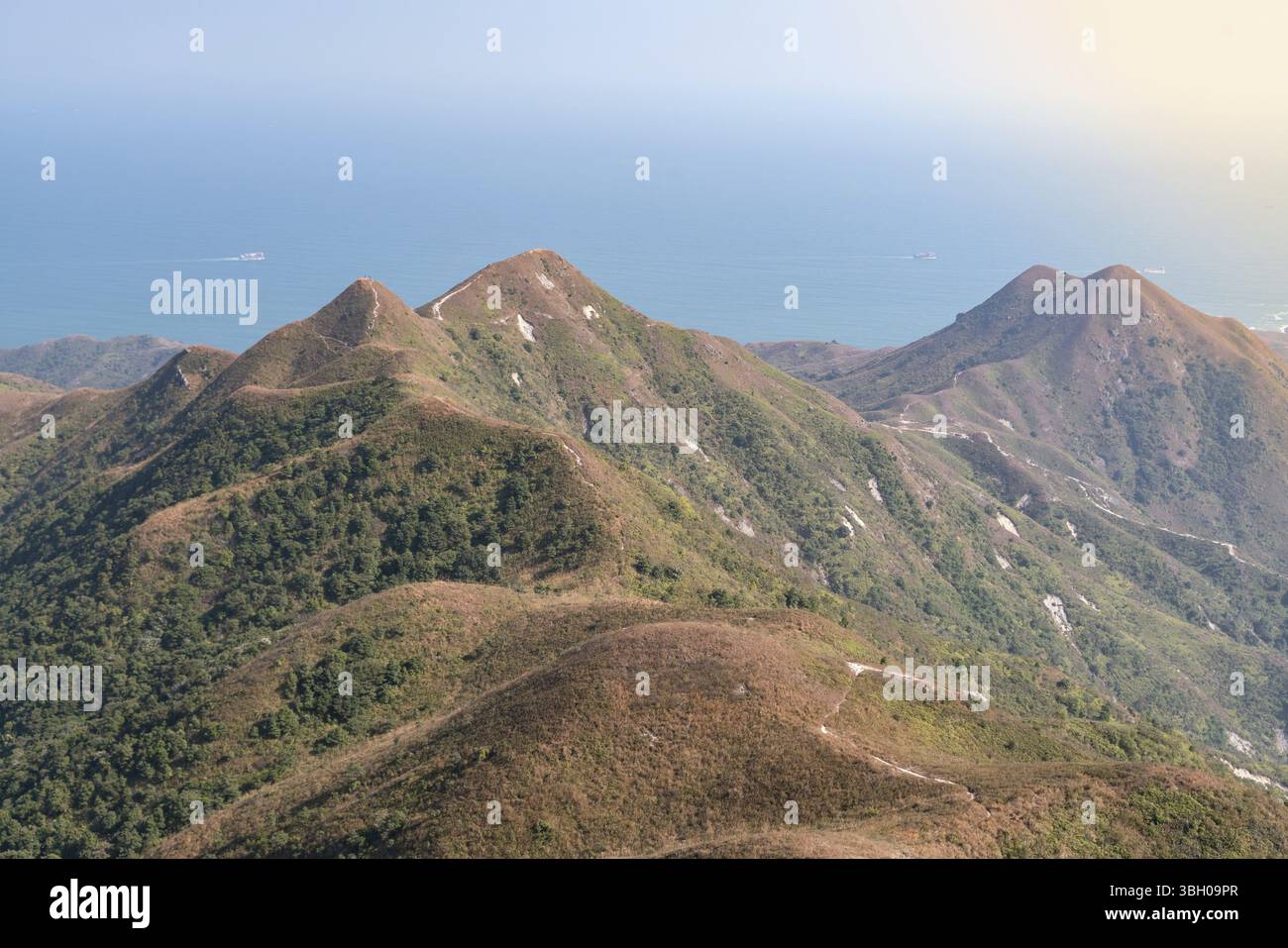 The amazing nature view from Sharp Peak in Sai Kung East Country Park ...