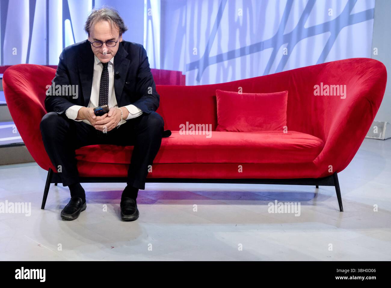 Angelo Bonelli AVS ospite della trasmissione Tagadà, studi La7 a Roma ...
