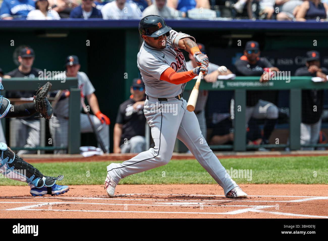 June 01, 2025: Detroit Tigers third baseman Andy Ibanez (77) bats ...