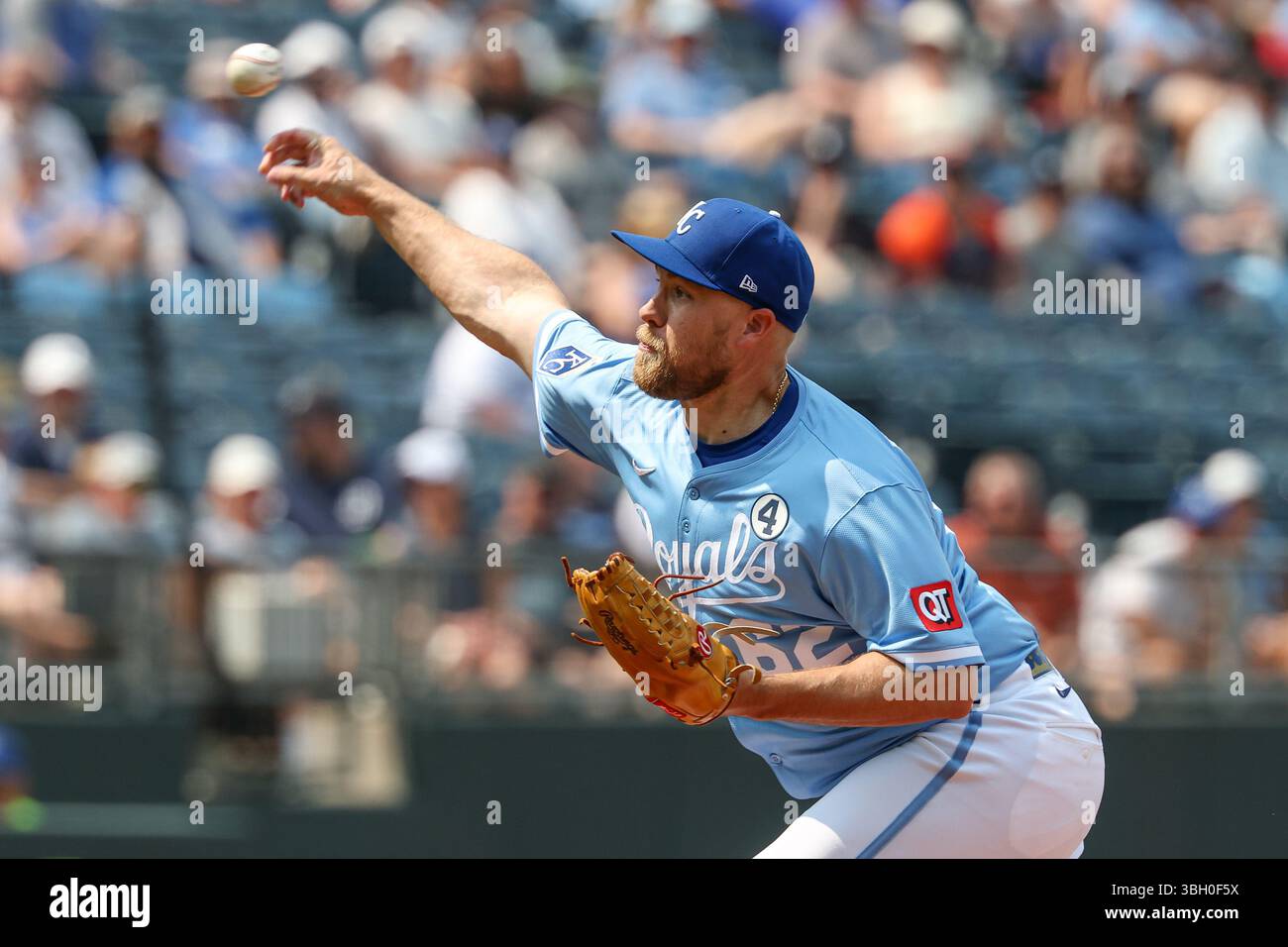 June 01, 2025: Kansas City Royals relief pitcher Jonathan Bowlan (62 ...