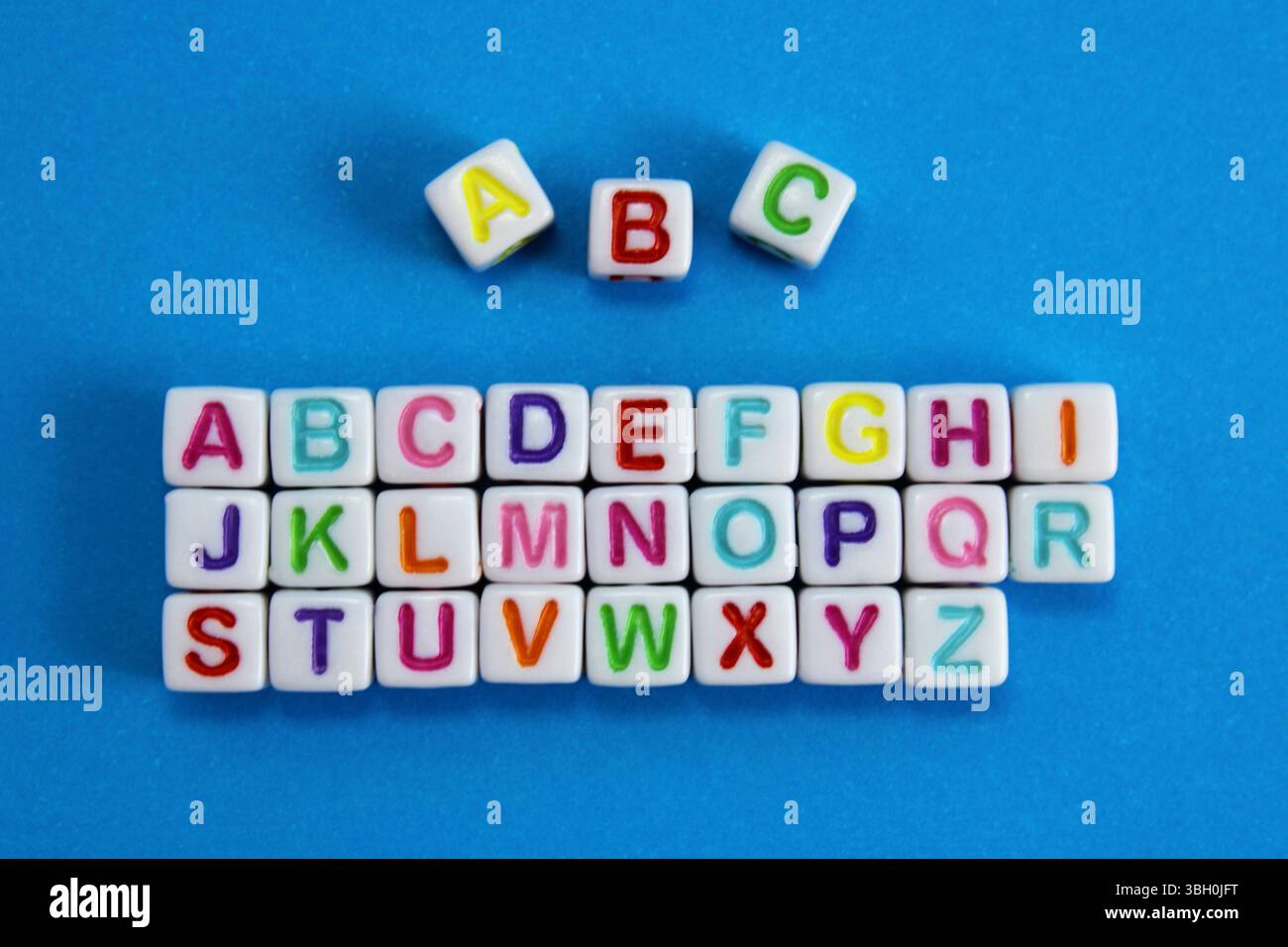 Abc cubes form word hi-res stock photography and images - Alamy