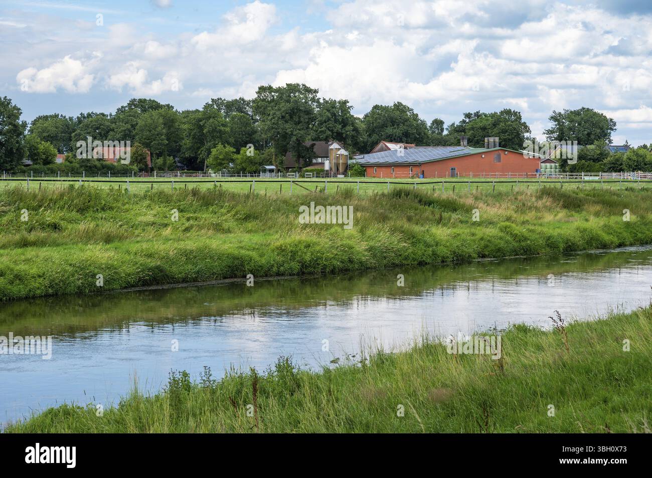German barn hi-res stock photography and images - Alamy
