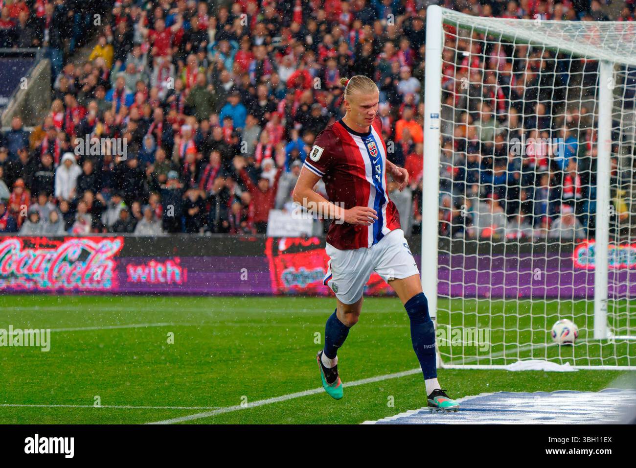 Oslo, Norway. 06th June, 2025. Erling Haaland of Norway scores a goal ...