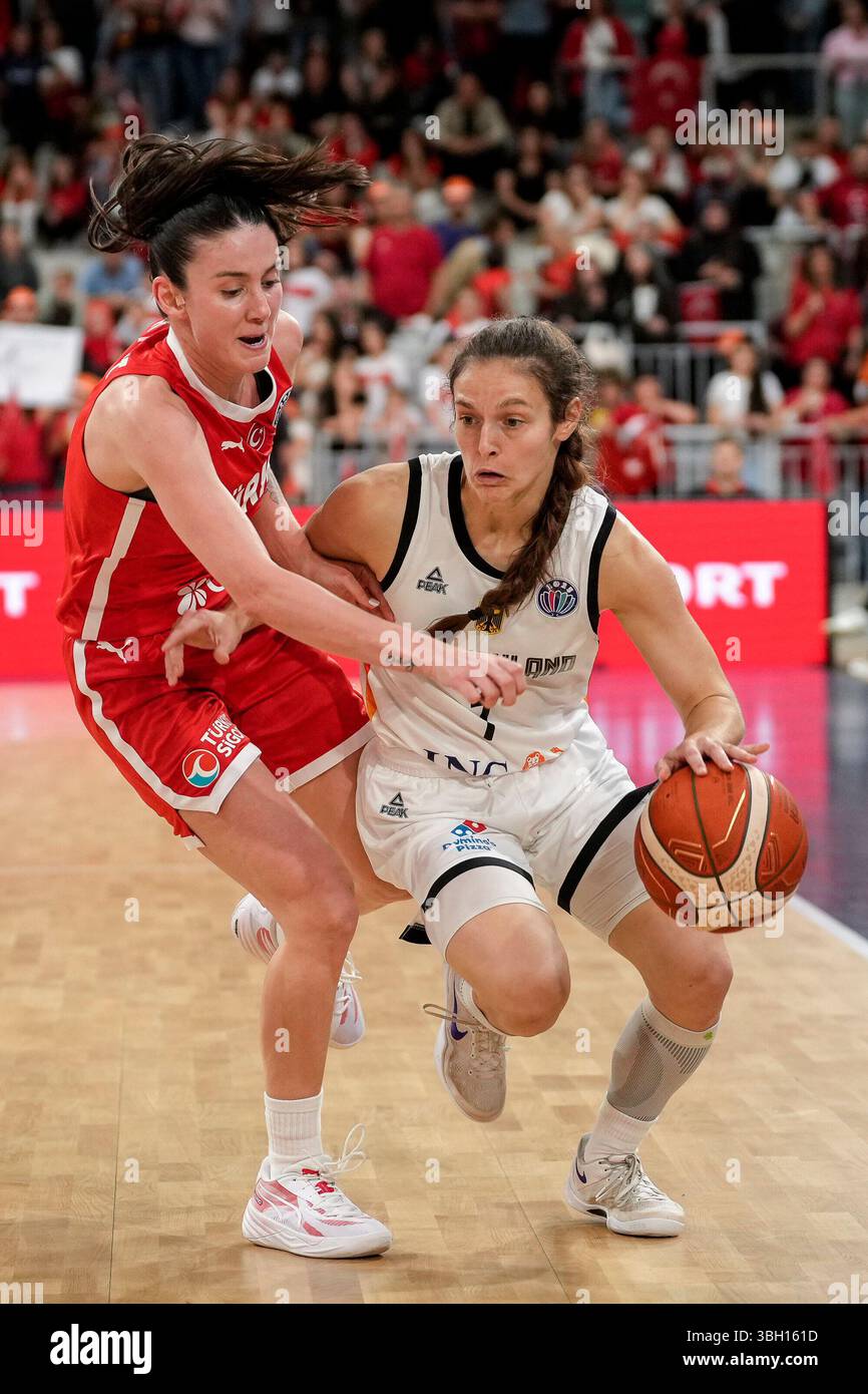 Heidelberg, Deutschland. 06th June, 2025. v.li.: Olcay Cakir Turgut ...
