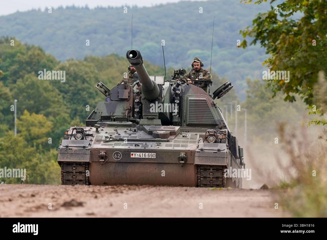 Panzerhaubitze 2000, Bundeswehr, Deutschland, Artillerie ...