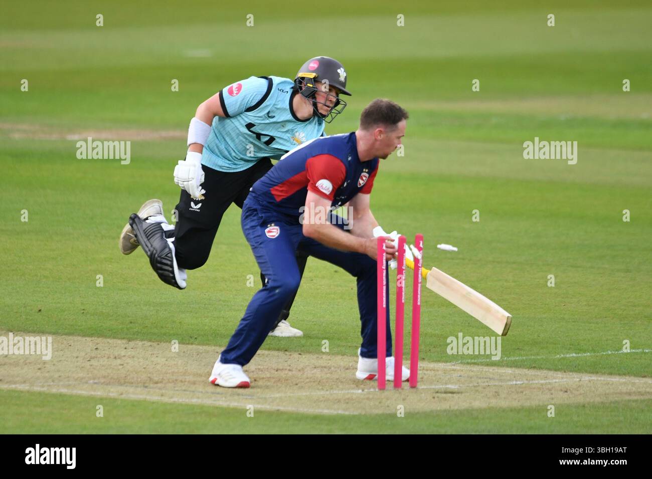 Canterbury, England. 6th June 2025. Tom Rogers complets the run out of ...