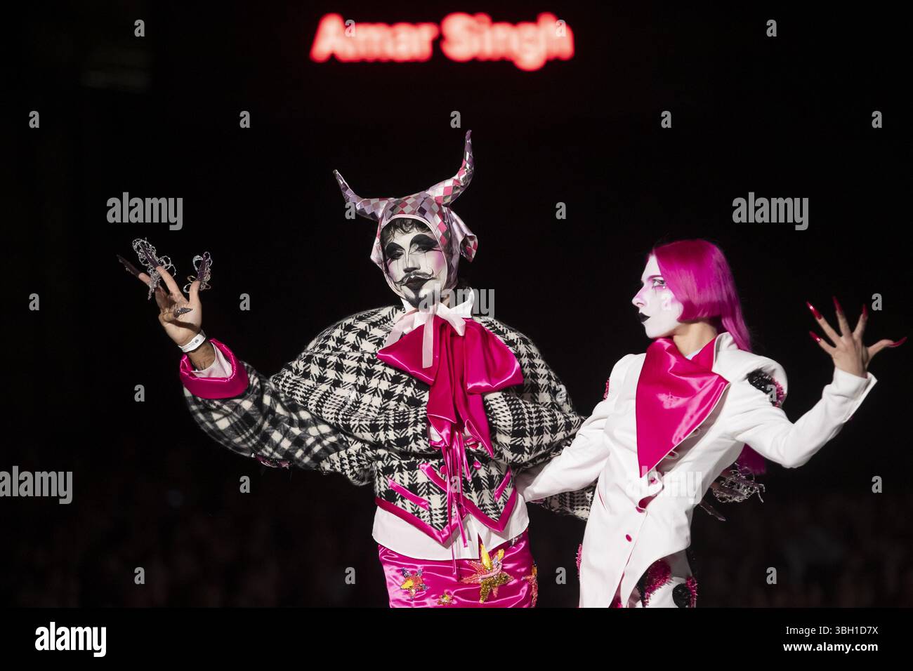 Antwerp, Belgium. 06th June, 2025. Models present a creation from Amar ...