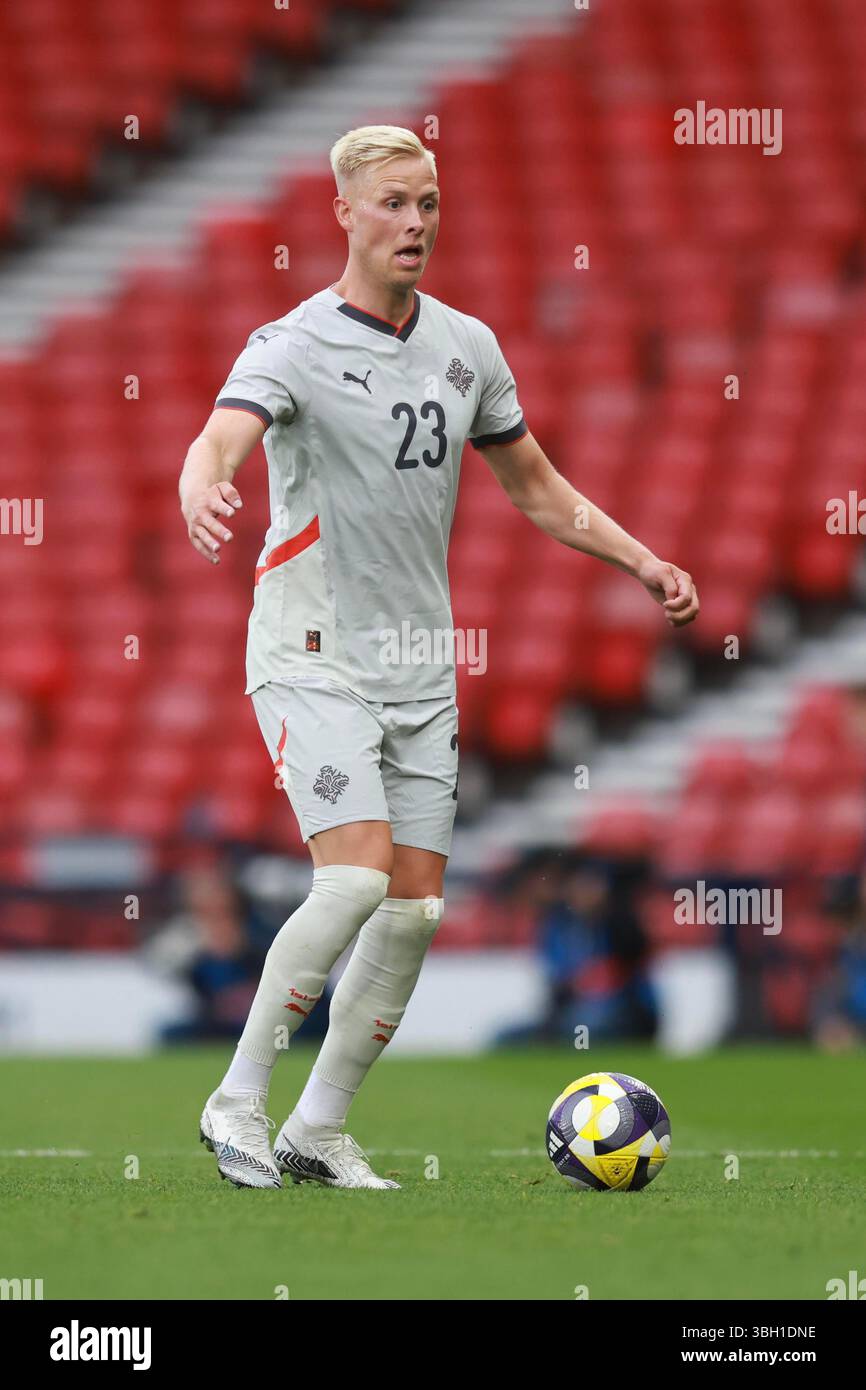 Football iceland magnusson hi-res stock photography and images - Alamy