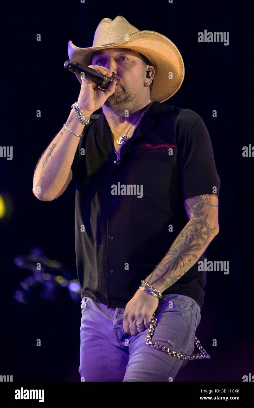 05 June 2025 - Nashville, Tennessee - Jason Aldean. 2025 ''CMA Fest,â ...