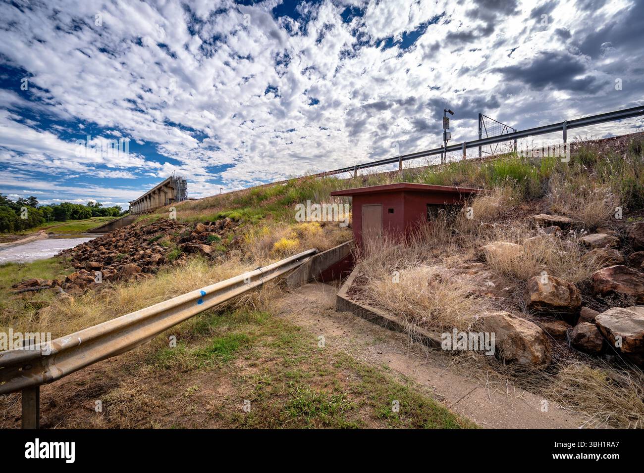 Beardmore dam in St George, QLD, Australia Stock Photo - Alamy
