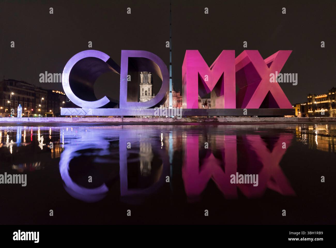 Mexico City Center,or Zócalo at night. Mexico Stock Photo - Alamy