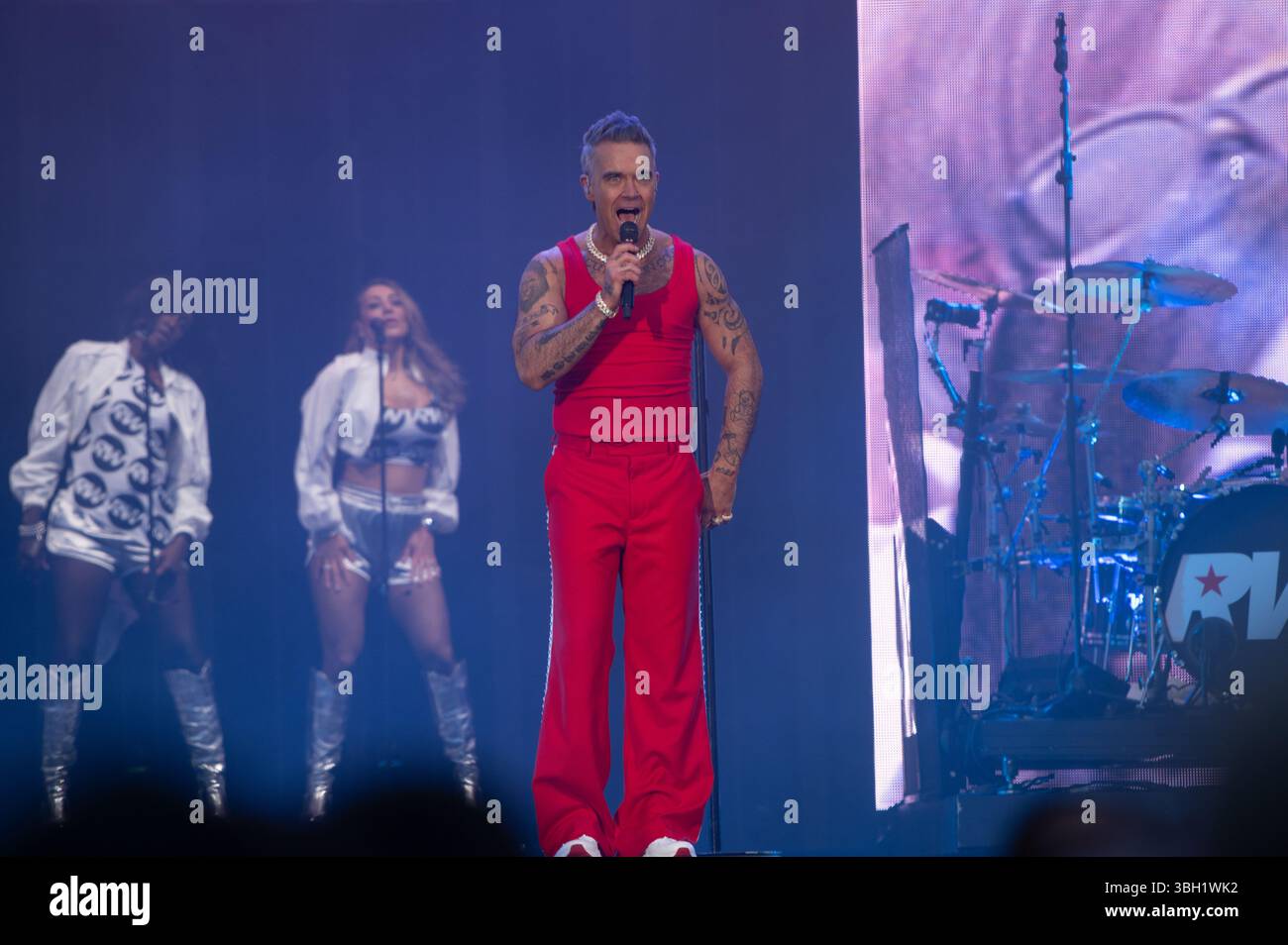 London, United Kingdom. 6th June 2025. Robbie Williams brings his ...