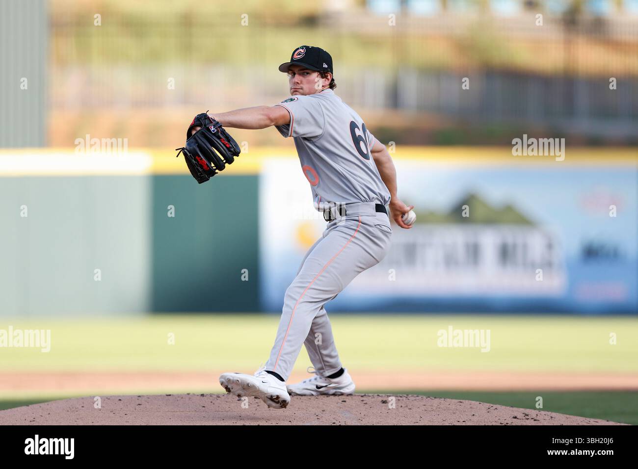 Columbus Clingstones starting pitcher J.R. Ritchie (60) in action ...
