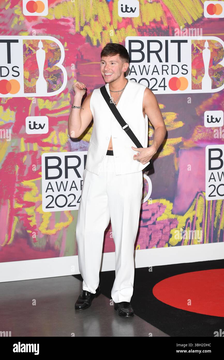 LONDON, ENGLAND - MARCH 02: Sam Darlaston attending the BRIT Awards at ...
