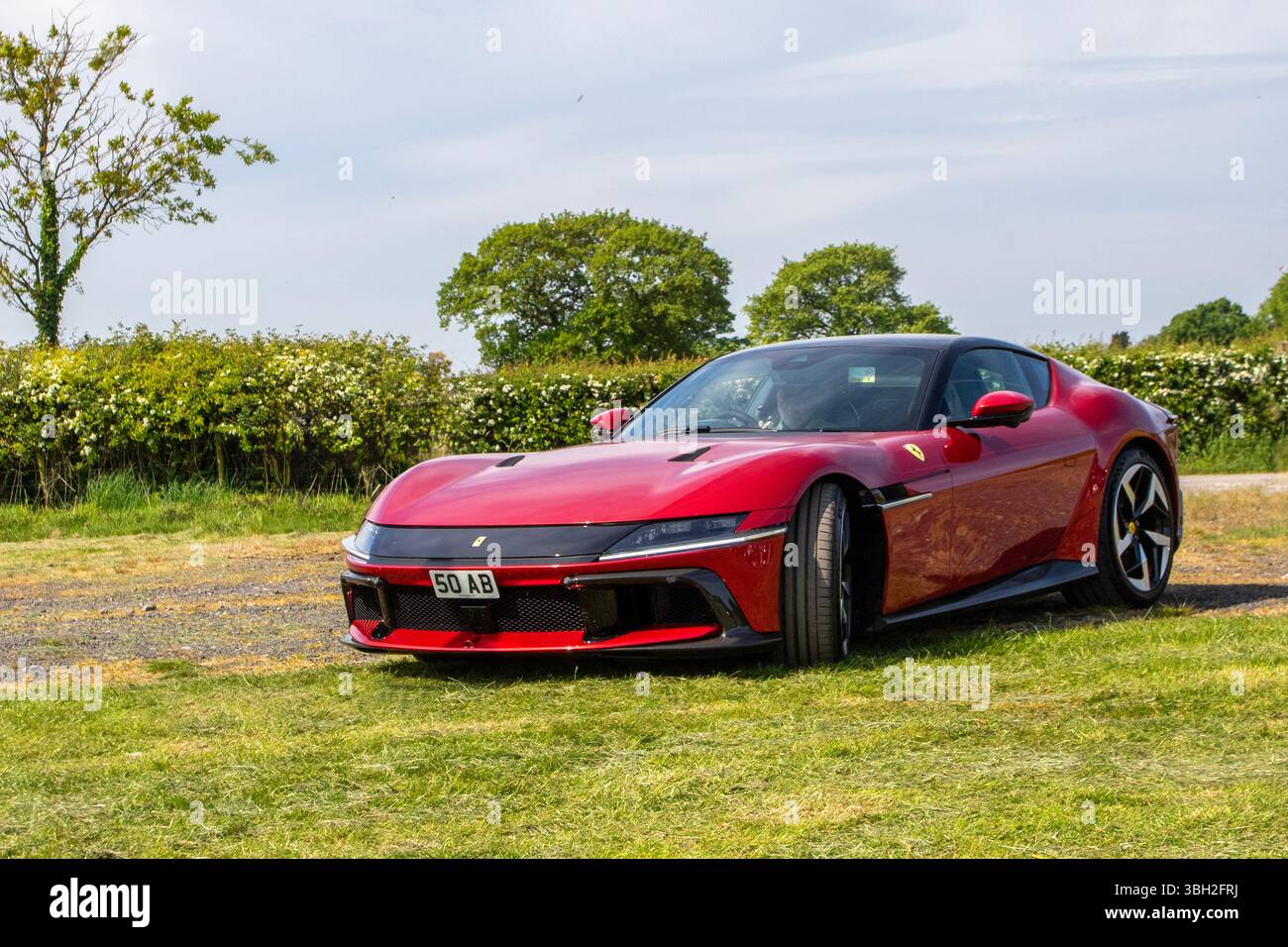 2025 Ferrari 12Cilindri 6.5 V12 F1 DCT Euro 6 (s/s) 2dr, front-engine ...