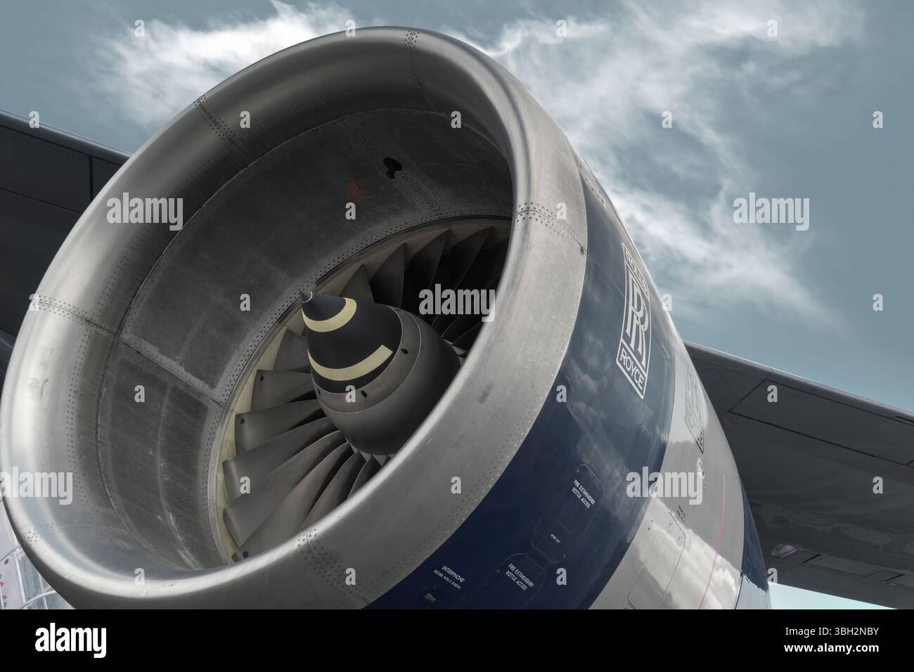 Rolls royce trent queen hi-res stock photography and images - Alamy