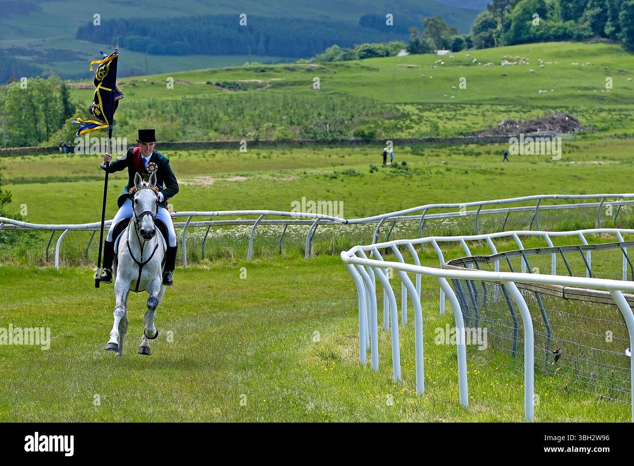 Hawick, UK. 06th June, 2025. Friday 6 June 2025 Hawick Common Riding ...