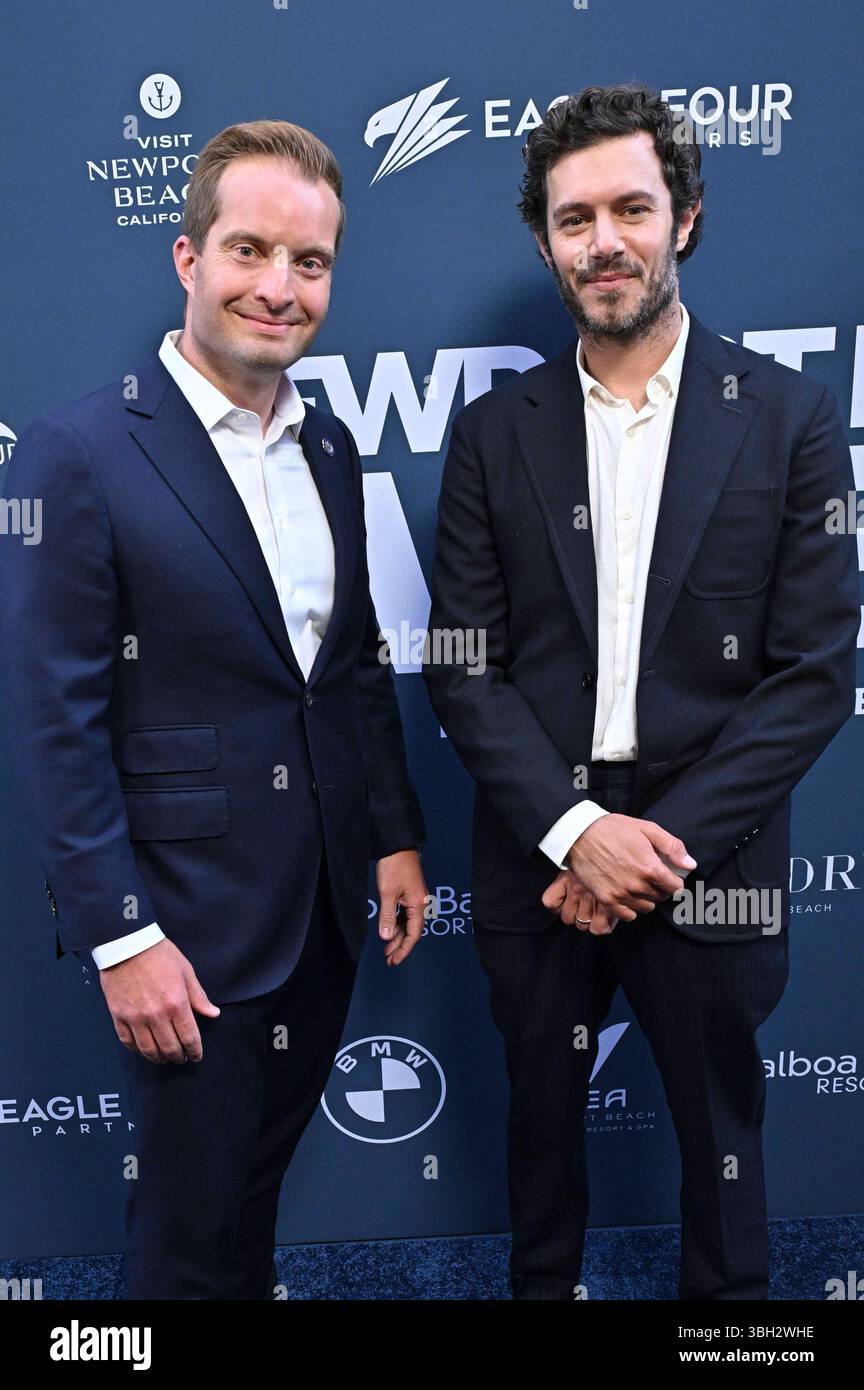 Joe Stapleton und Adam Brody bei der Verleihung des TV Performance of ...