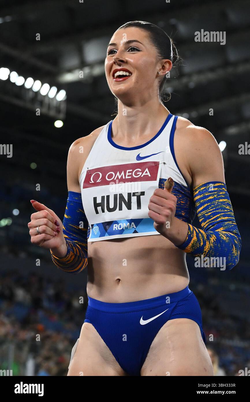 Amy hunt hi-res stock photography and images - Alamy