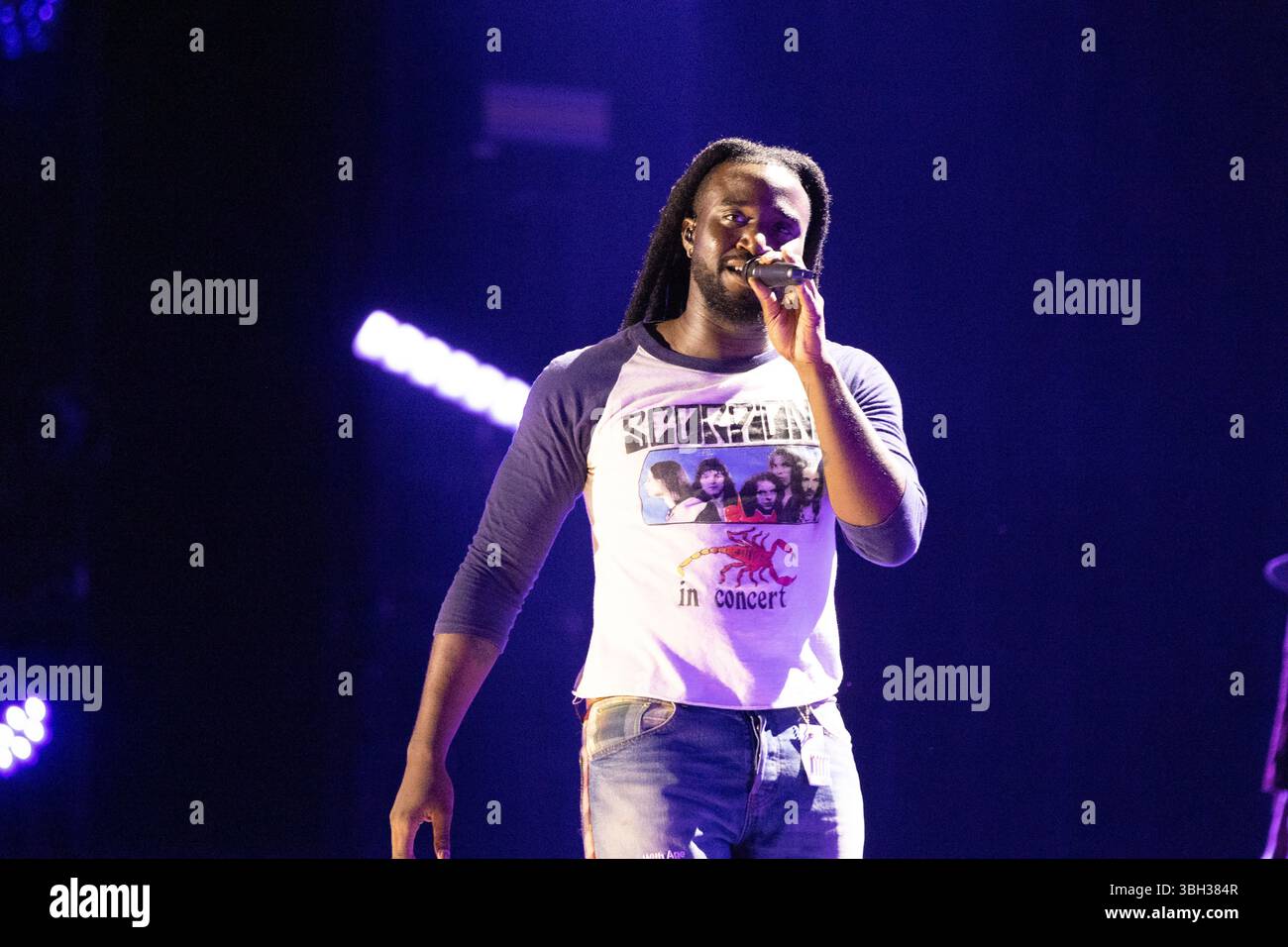 NASHVILLE, TENNESSEE - JUNE 6 , 2025: Country singer Shaboozey performs ...