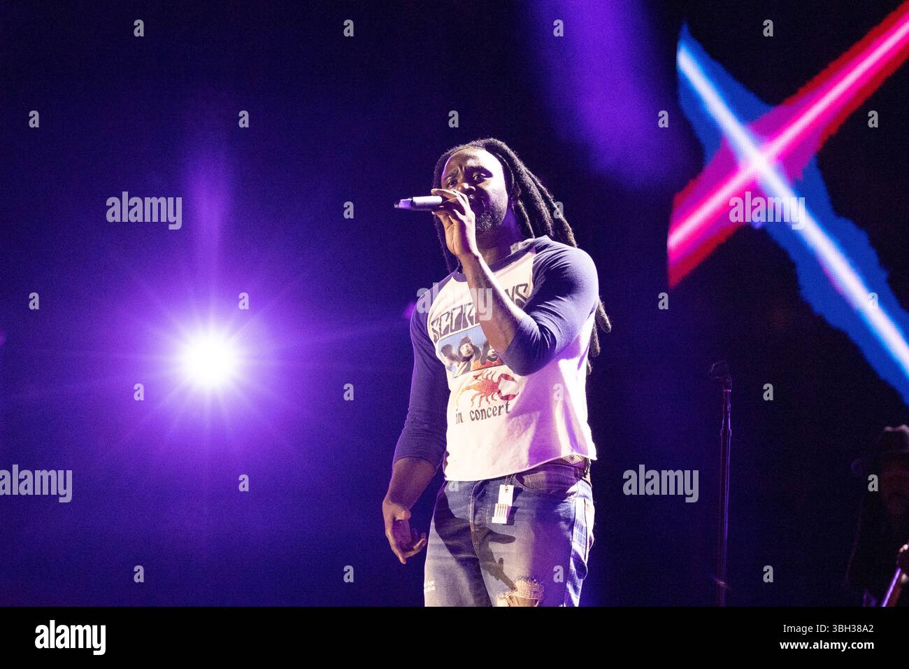 NASHVILLE, TENNESSEE - JUNE 6 , 2025: Country singer Shaboozey performs ...