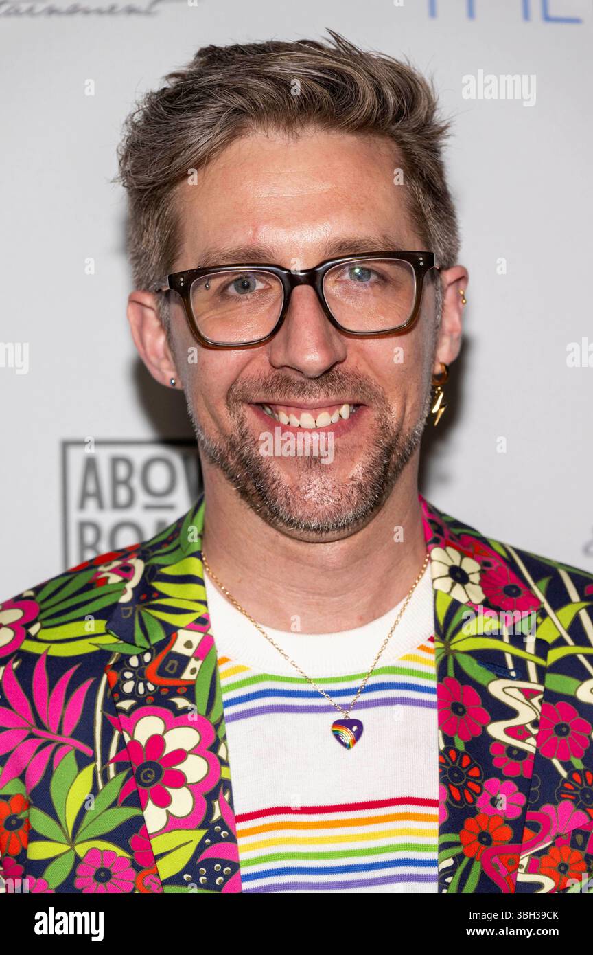 Ryan Garney beim LANY Entertainment Summer Mixer in einer ...