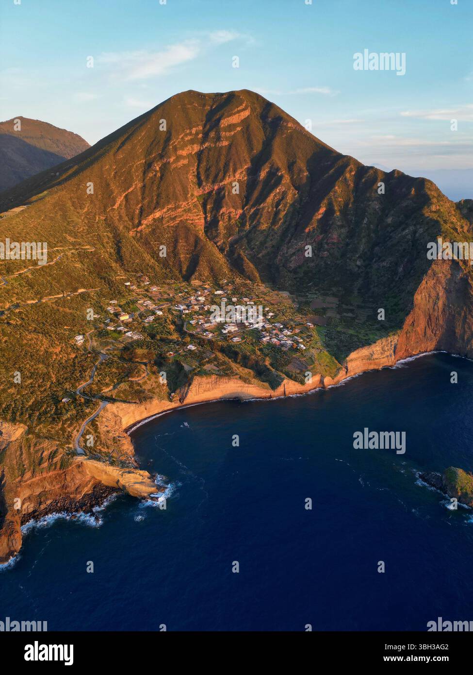 Pollara village hi-res stock photography and images - Alamy