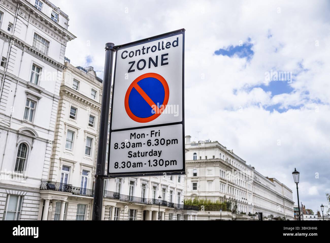 Controlled Parking Zone Sign in London with Classic White Georgian ...