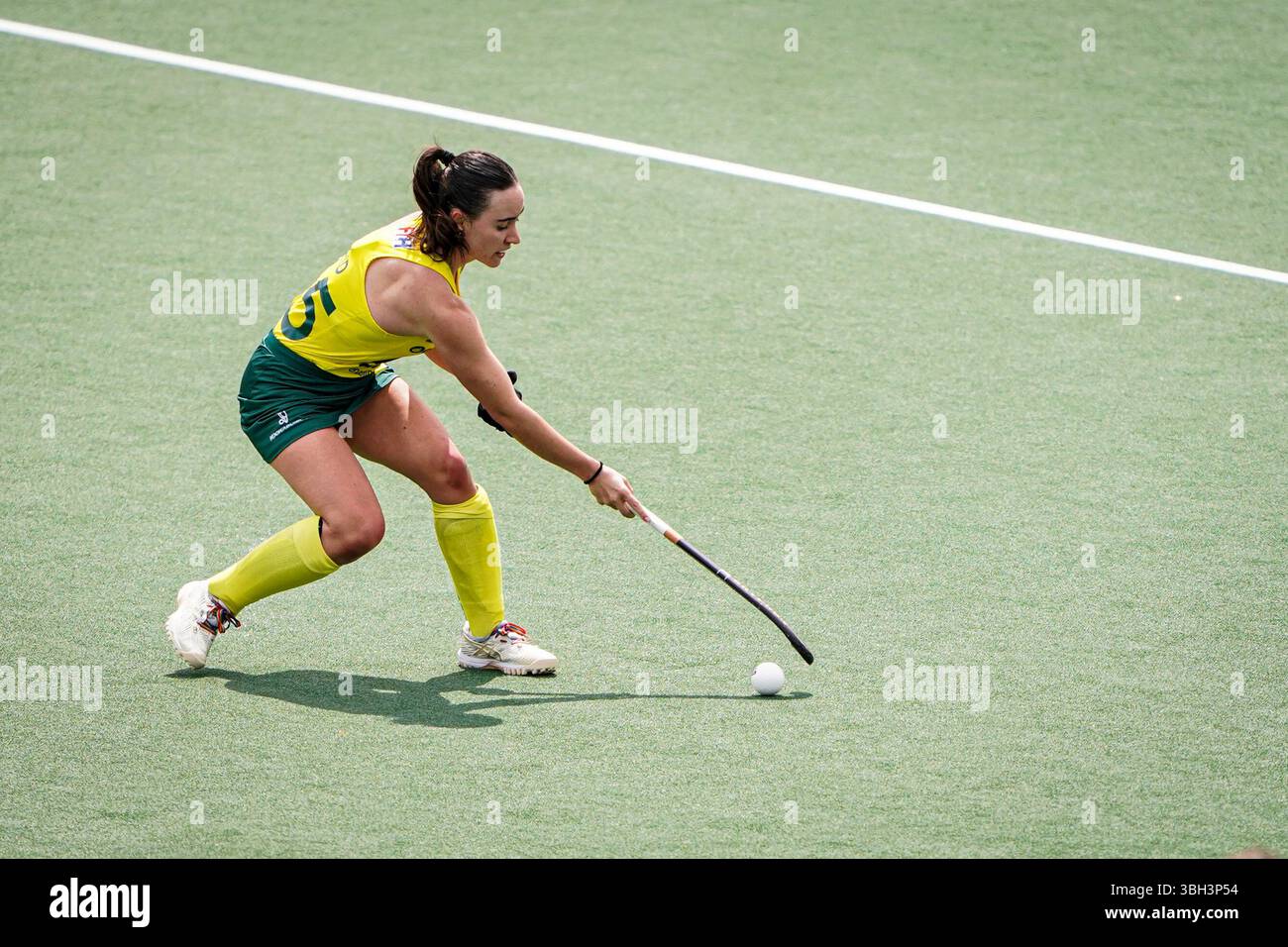 AMSTERDAM, NETHERLANDS - JUNE 7: Jesse Reid of Australia runs with the ...