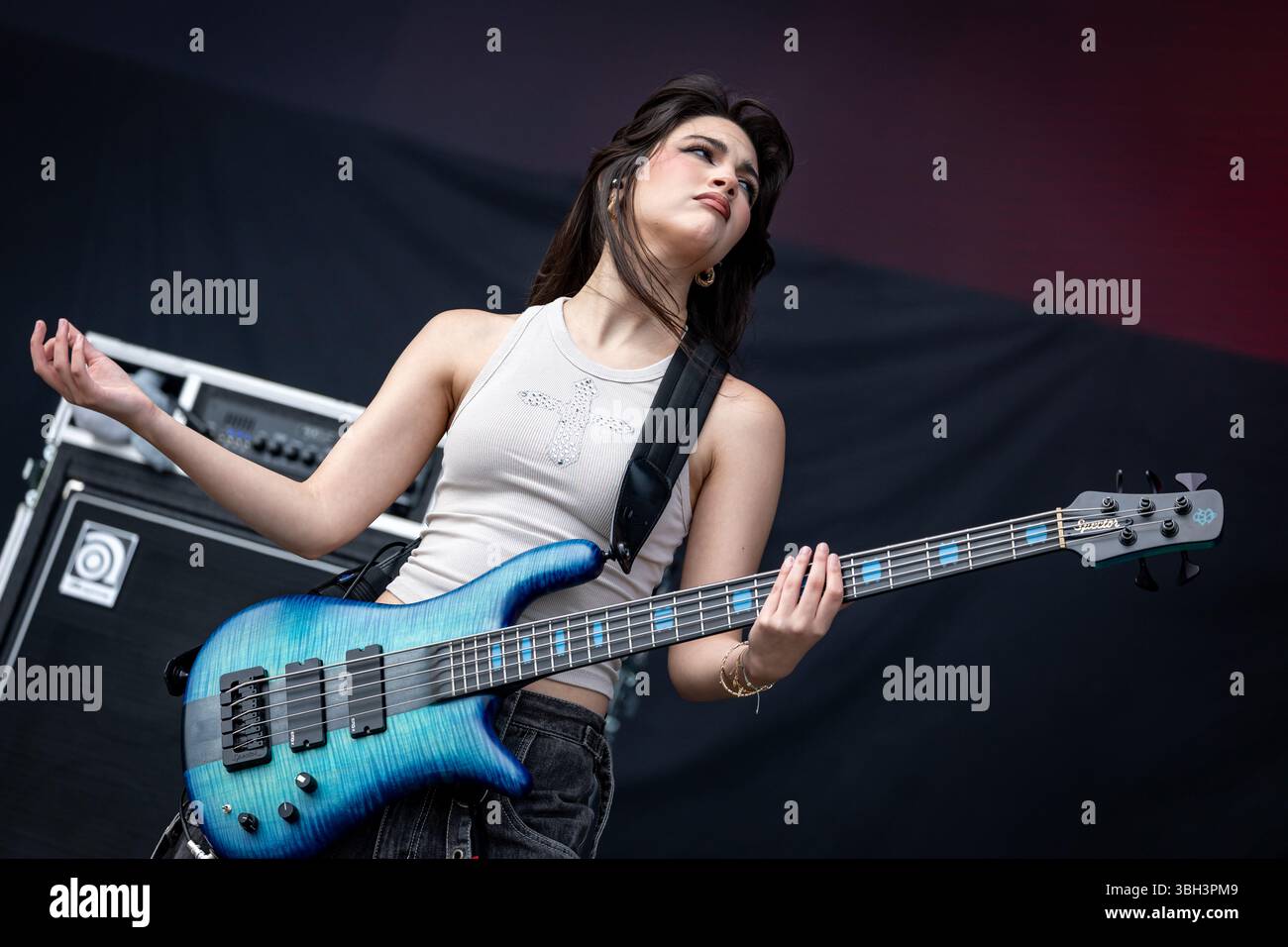 Nuremberg, Germany. 07th June, 2025. Bassist Alejandra Villarreal Velez ...