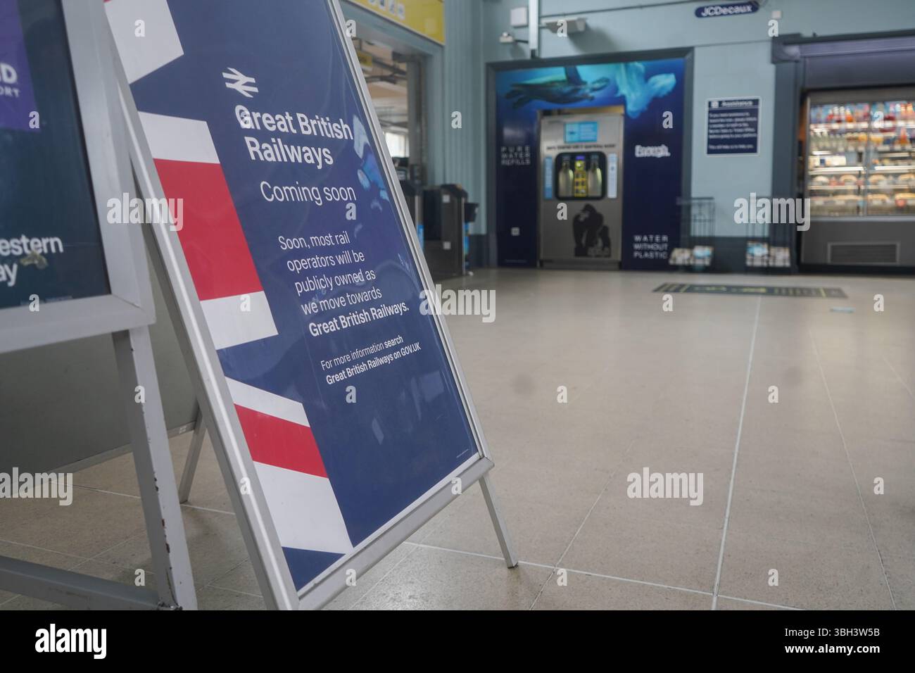 Rail renationalisation hi-res stock photography and images - Alamy