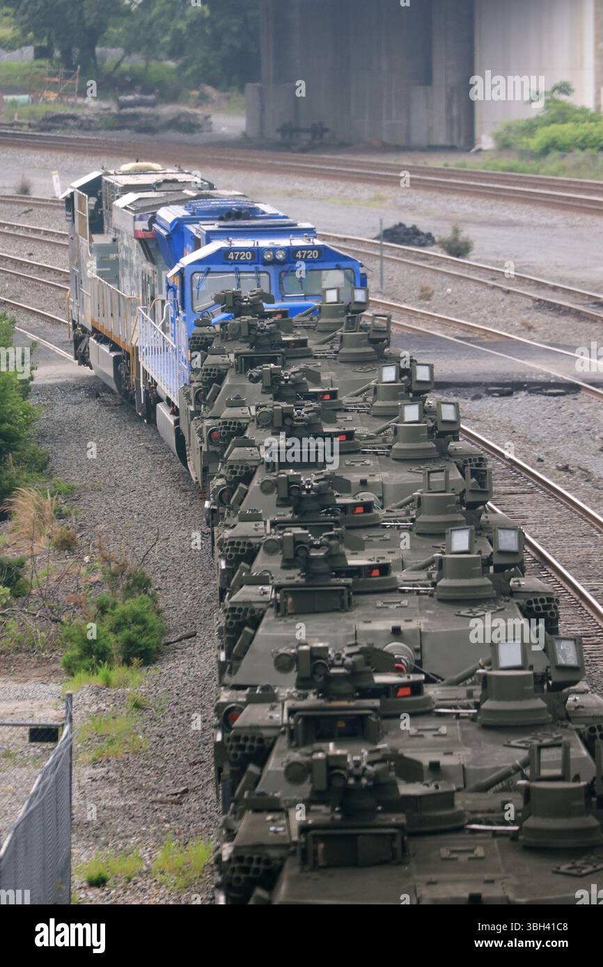 PRINCE GEORGE'S COUNTY, MD. JUNE 7: U.S. Army tanks and military ...