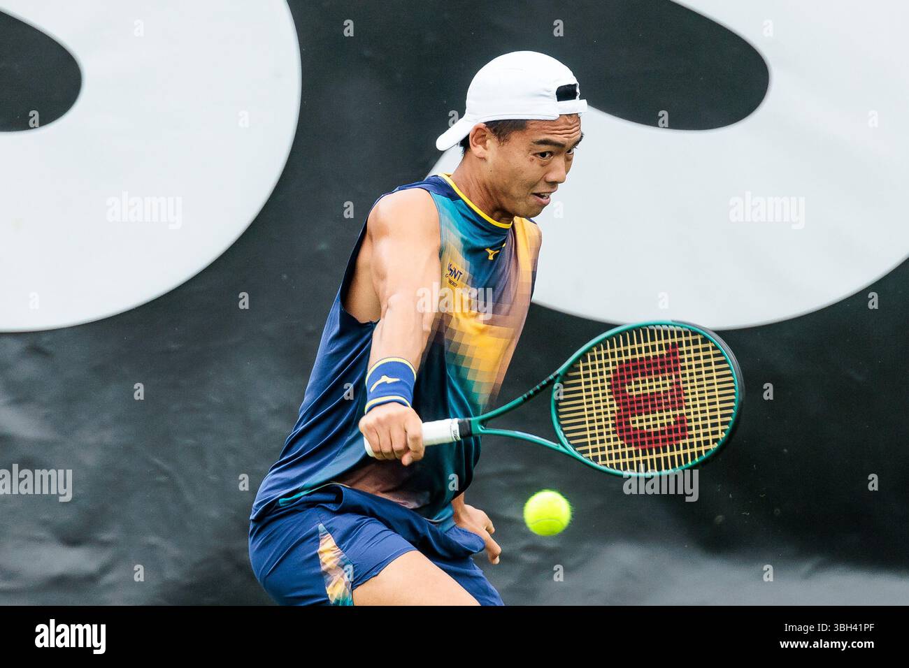 Stuttgart, Deutschland. 07th June, 2025. Li Tu (AUS) im Match gegen ...
