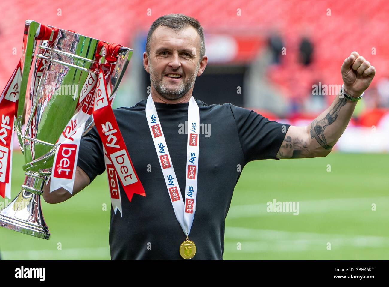 Nathan Jones lifts cup Stock Photo - Alamy