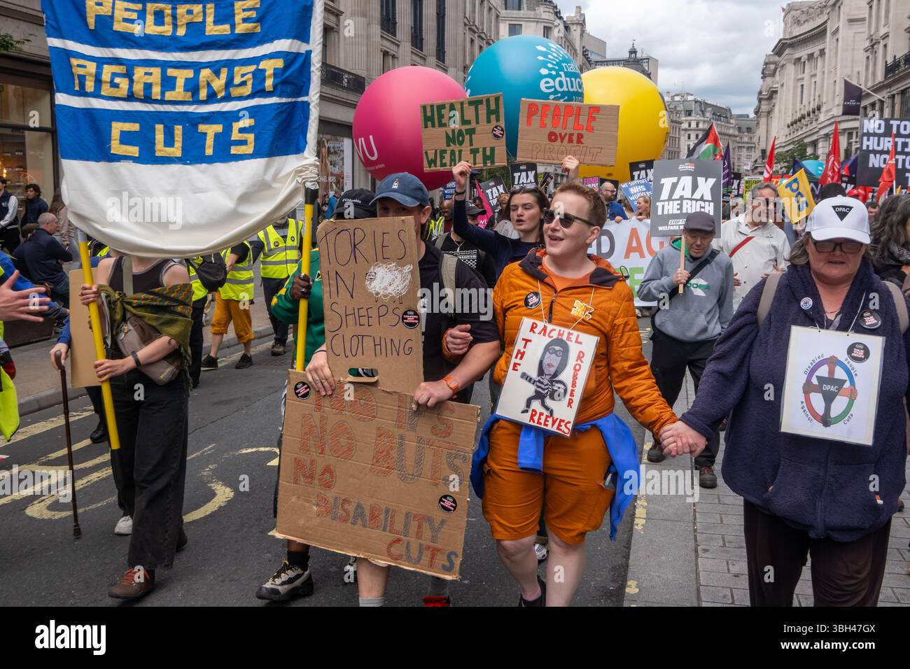 Wealth and poverty print hi-res stock photography and images - Alamy