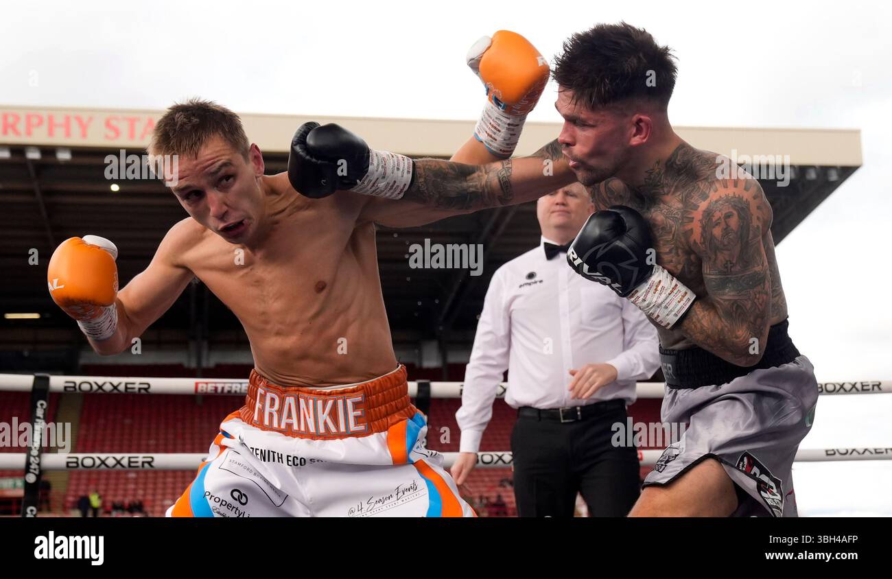 Frankie Stringer (left) in action against Kane Baker (right) at Oakwell ...