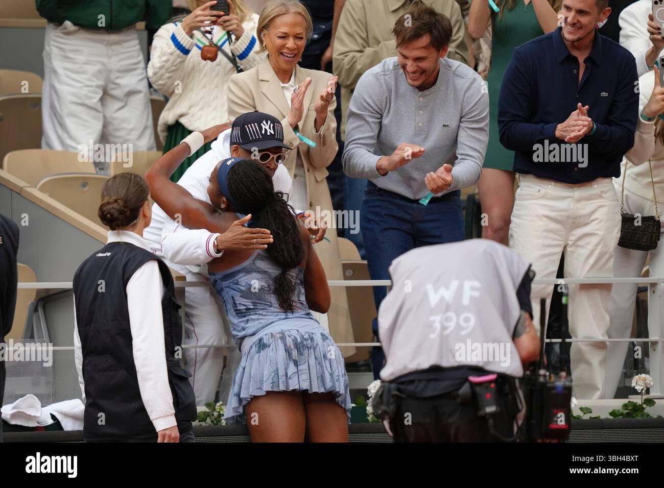 Winner Coco Gauff of the U.S. hugs with Spike Lee after the final match ...