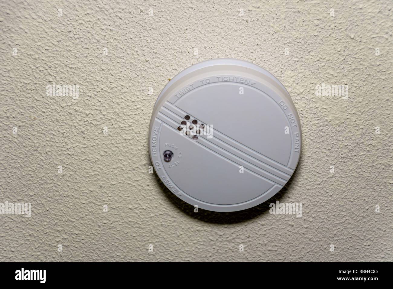 Electronic smoke detector on hi-res stock photography and images - Alamy